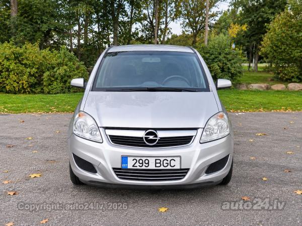 Grey Opel Zafira 2008 in Tartu, with an engine capacity of 1.70 L and mileage of 223 thousand km for 2200 €, photo 3 on AUTOMOTO.COM.LV
