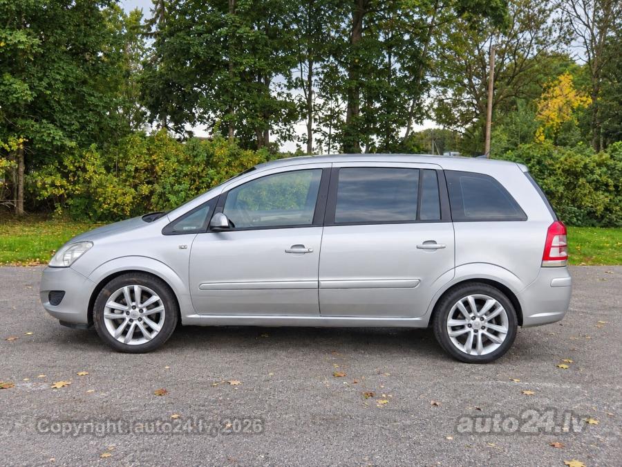 Pelēks Opel Zafira 2008 Tartu, ar dzinēja tilpumu 1.70 L un nobraukumu 223 tūkst. km par 2200 €, foto 5 vietnē AUTOMOTO.COM.LV