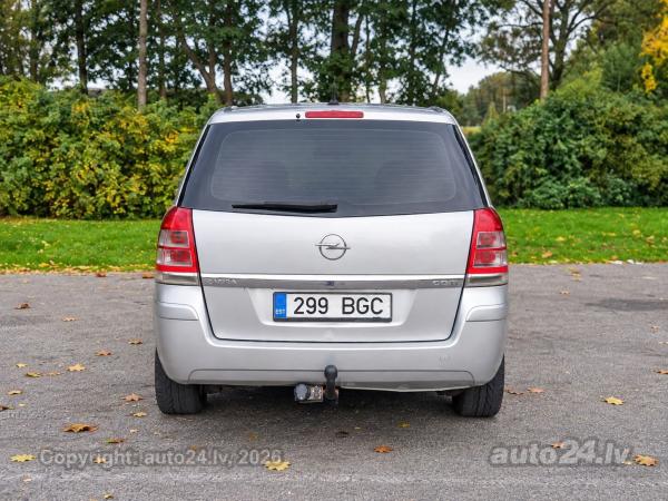 Grey Opel Zafira 2008 in Tartu, with an engine capacity of 1.70 L and mileage of 223 thousand km for 2200 €, photo 8 on AUTOMOTO.COM.LV