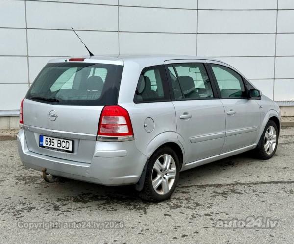 Grey Opel Zafira 2009 in Tallinn, with an engine capacity of 1.80 L and mileage of 127 thousand km for 2499 €, photo 6 on AUTOMOTO.COM.LV