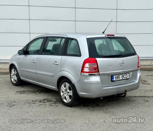 Grey Opel Zafira 2009 in Tallinn, with an engine capacity of 1.80 L and mileage of 127 thousand km for 2499 €, photo 7 on AUTOMOTO.COM.LV