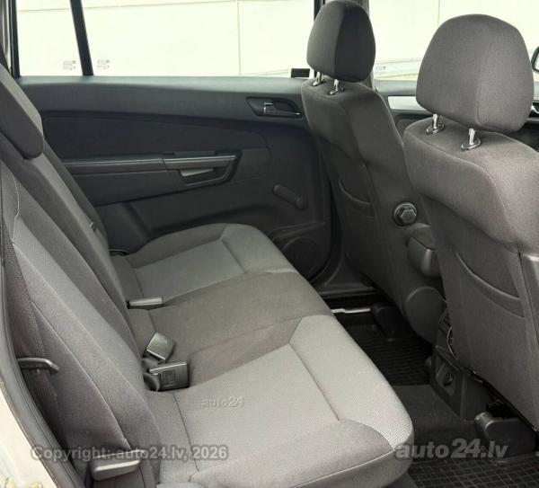 Grey Opel Zafira 2009 in Tallinn, with an engine capacity of 1.80 L and mileage of 127 thousand km for 2499 €, photo 11 on AUTOMOTO.COM.LV