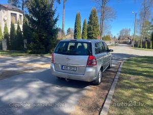 Grey Opel Zafira 2009 in Tallinn, with an engine capacity of 1.80 L and mileage of 125 thousand km for 2199 €, photo 4 on AUTOMOTO.COM.LV