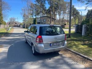 Grey Opel Zafira 2009 in Tallinn, with an engine capacity of 1.80 L and mileage of 125 thousand km for 2199 €, photo 5 on AUTOMOTO.COM.LV