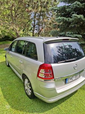 Pelēks Opel Zafira 2009 Kėdainiai, ar dzinēja tilpumu 2.20 L un nobraukumu 138 tūkst. km par 2500 €, foto 4 vietnē AUTOMOTO.COM.LV