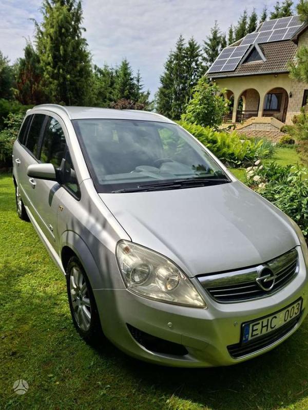 Pelēks Opel Zafira 2009 Kėdainiai, ar dzinēja tilpumu 2.20 L un nobraukumu 138 tūkst. km par 2500 €, foto 4 vietnē AUTOMOTO.COM.LV