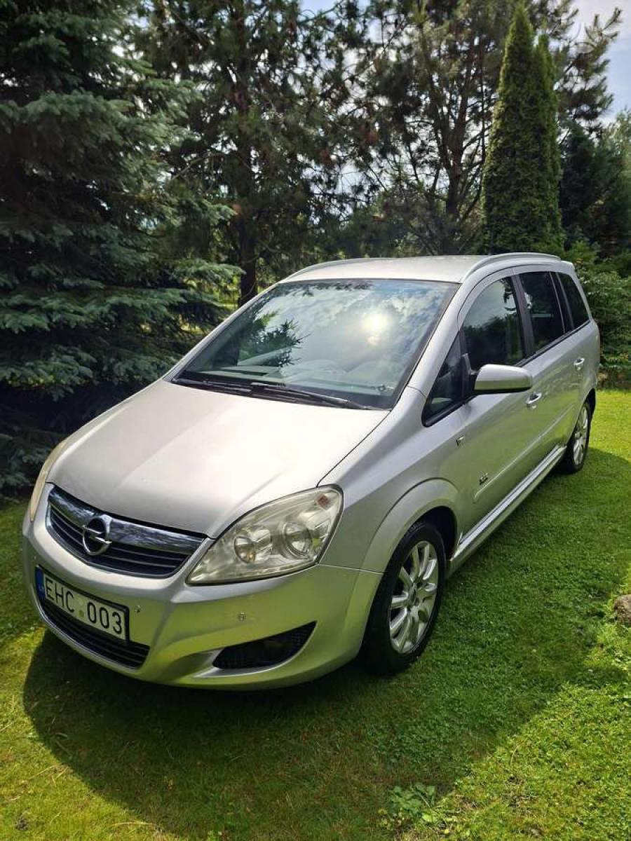 Pelēks Opel Zafira 2009 Kėdainiai, ar dzinēja tilpumu 2.20 L un nobraukumu 138 tūkst. km par 2500 €, foto 7 vietnē AUTOMOTO.COM.LV