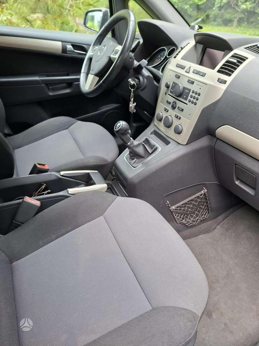 Pelēks Opel Zafira 2009 Kėdainiai, ar dzinēja tilpumu 2.20 L un nobraukumu 138 tūkst. km par 2500 €, foto 12 vietnē AUTOMOTO.COM.LV
