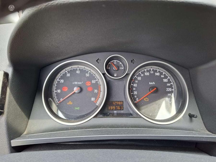 Pelēks Opel Zafira 2009 Kėdainiai, ar dzinēja tilpumu 2.20 L un nobraukumu 138 tūkst. km par 2500 €, foto 14 vietnē AUTOMOTO.COM.LV