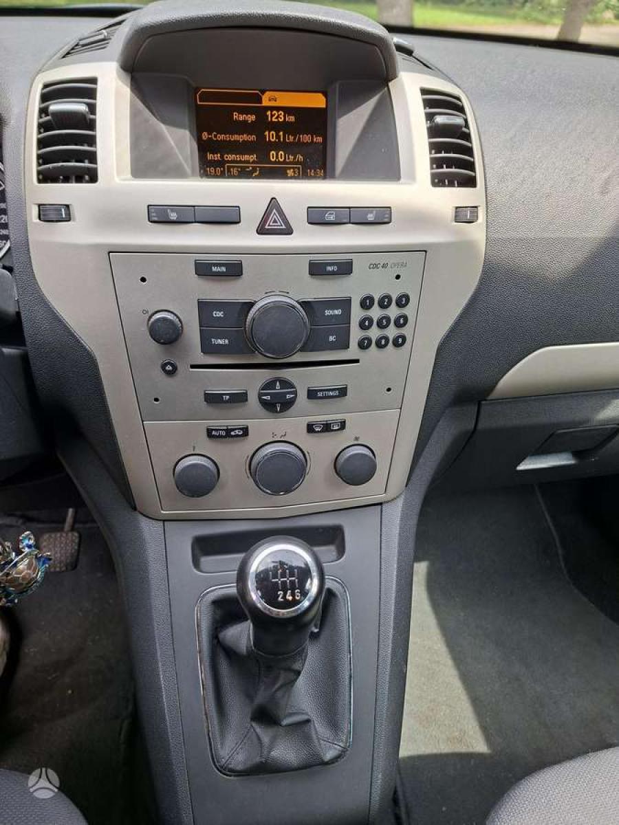 Pelēks Opel Zafira 2009 Kėdainiai, ar dzinēja tilpumu 2.20 L un nobraukumu 138 tūkst. km par 2500 €, foto 15 vietnē AUTOMOTO.COM.LV