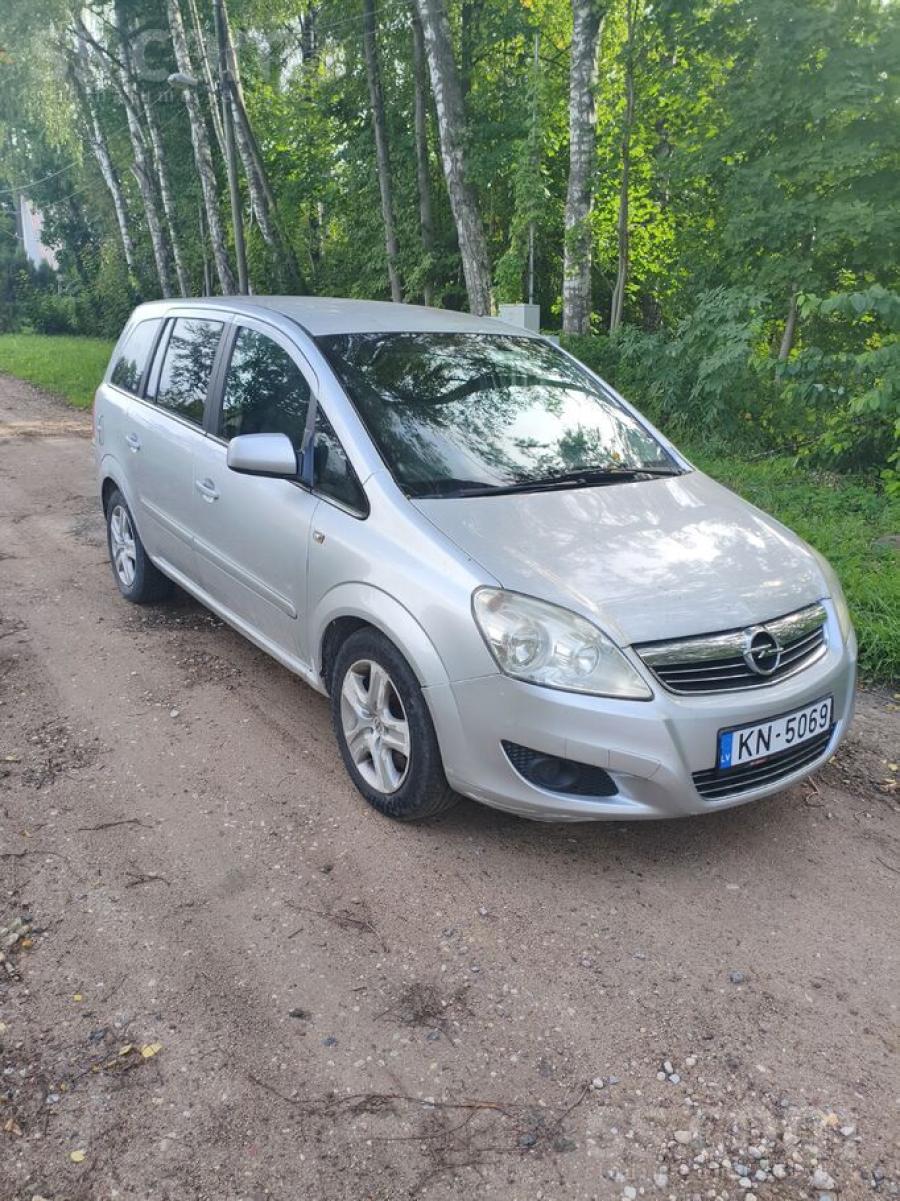 Pelēks Opel Zafira 2009 Dobele, ar dzinēja tilpumu 1.70 L un nobraukumu 187 tūkst. km par 1550 €, foto 3 vietnē AUTOMOTO.COM.LV