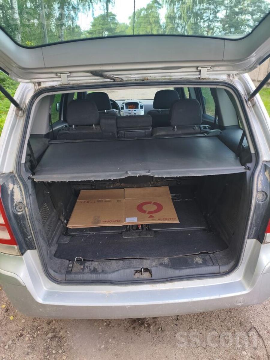 Pelēks Opel Zafira 2009 Dobele, ar dzinēja tilpumu 1.70 L un nobraukumu 187 tūkst. km par 1550 €, foto 6 vietnē AUTOMOTO.COM.LV