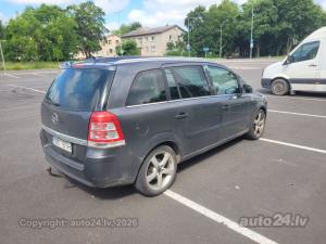 Pelēks Opel Zafira 2010 Narva, ar dzinēja tilpumu 1.70 L un nobraukumu 400 tūkst. km par 1200 €, foto 4 vietnē AUTOMOTO.COM.LV
