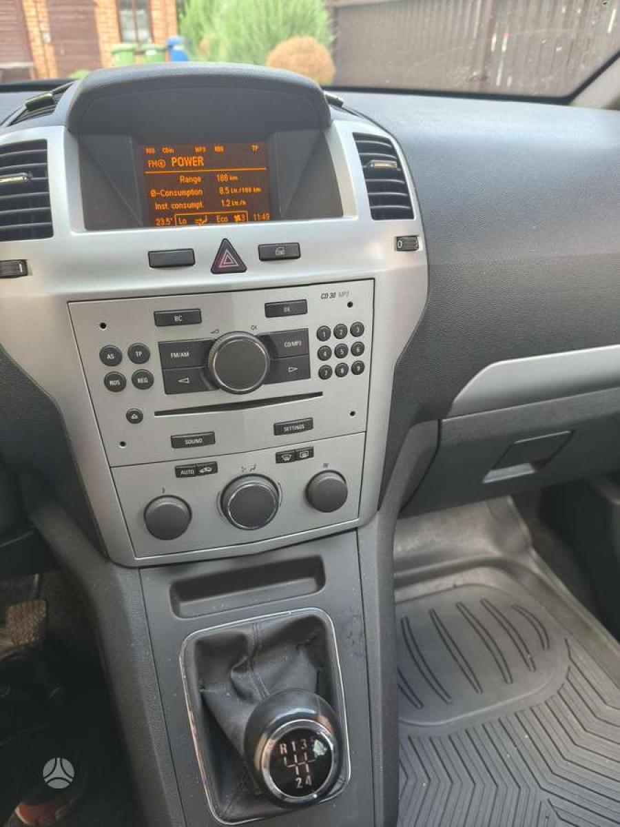 Pelēks Opel Zafira 2010 Marijampole, ar dzinēja tilpumu 1.60 L un nobraukumu 275 tūkst. km par 2200 €, foto 10 vietnē AUTOMOTO.COM.LV