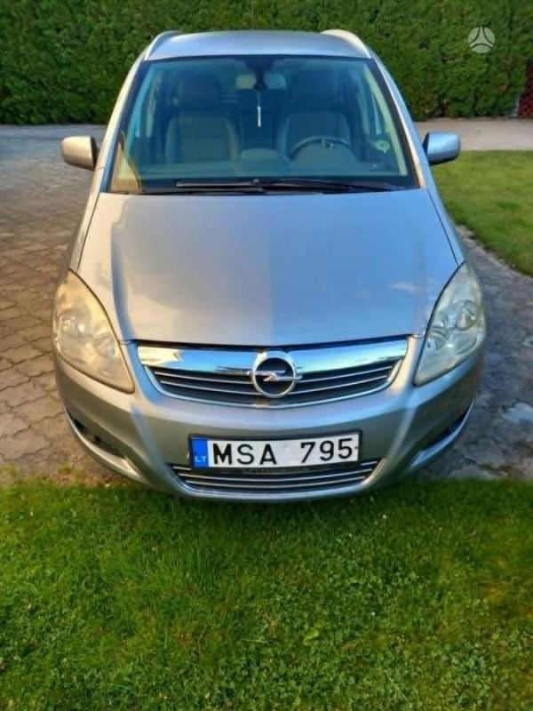 Pelēks Opel Zafira 2010 Mažeikiai, ar dzinēja tilpumu 1.69 L un nobraukumu 410 tūkst. km par 1200 €, foto 1 vietnē AUTOMOTO.COM.LV