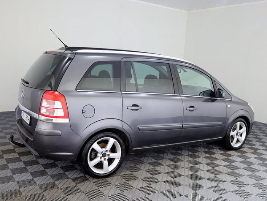 Grey Opel Zafira 2010 in Tallinn, with an engine capacity of 1.70 L and mileage of 398 thousand km for 1299 €, photo 4 on AUTOMOTO.COM.LV