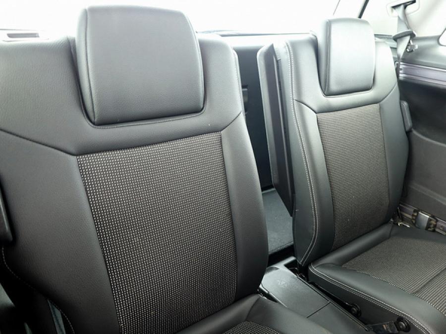 Grey Opel Zafira 2010 in Tallinn, with an engine capacity of 1.70 L and mileage of 398 thousand km for 1299 €, photo 9 on AUTOMOTO.COM.LV