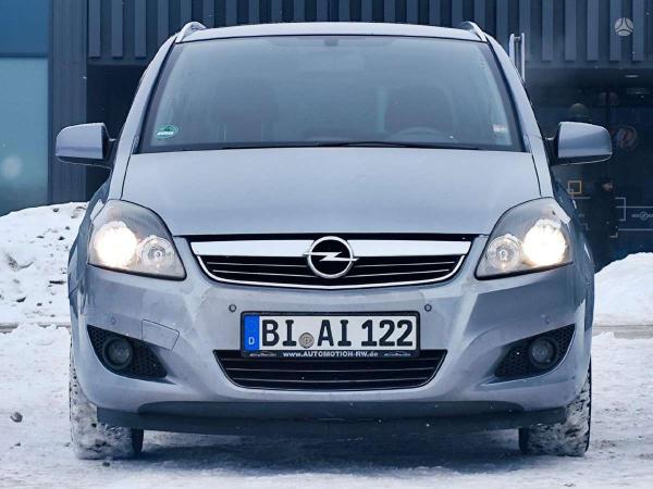 Pelēks Opel Zafira 2011 Šauļi, ar dzinēja tilpumu 1.70 L un nobraukumu 285 tūkst. km par 3150 €, foto 2 vietnē AUTOMOTO.COM.LV