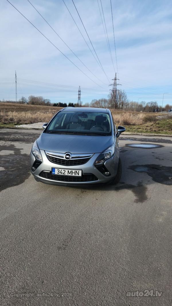 Grey Opel Zafira 2012 in Viljandi, with an engine capacity of 1.40 L and mileage of 211 thousand km for 3950 €, photo 2 on AUTOMOTO.COM.LV