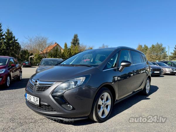 Grey Opel Zafira 2012 in Tartu, with an engine capacity of 2.00 L and mileage of 179 thousand km for 5500 €, photo 1 on AUTOMOTO.COM.LV