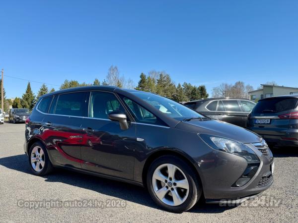 Grey Opel Zafira 2012 in Tartu, with an engine capacity of 2.00 L and mileage of 179 thousand km for 5500 €, photo 5 on AUTOMOTO.COM.LV