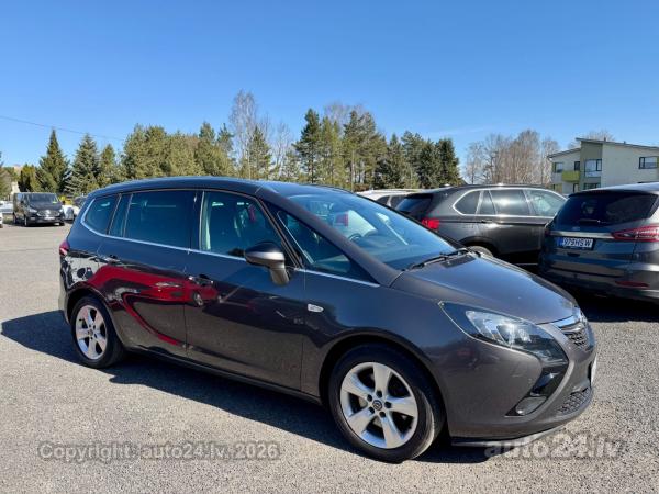 Grey Opel Zafira 2012 in Tartu, with an engine capacity of 2.00 L and mileage of 179 thousand km for 5500 €, photo 6 on AUTOMOTO.COM.LV