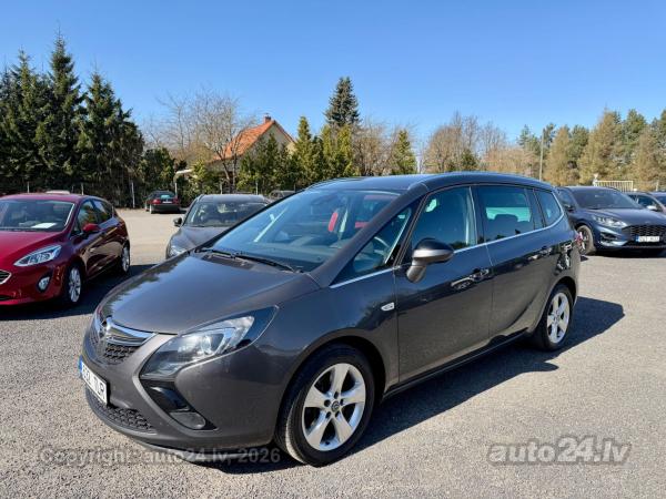 Grey Opel Zafira 2012 in Tartu, with an engine capacity of 2.00 L and mileage of 179 thousand km for 5500 €, photo 7 on AUTOMOTO.COM.LV