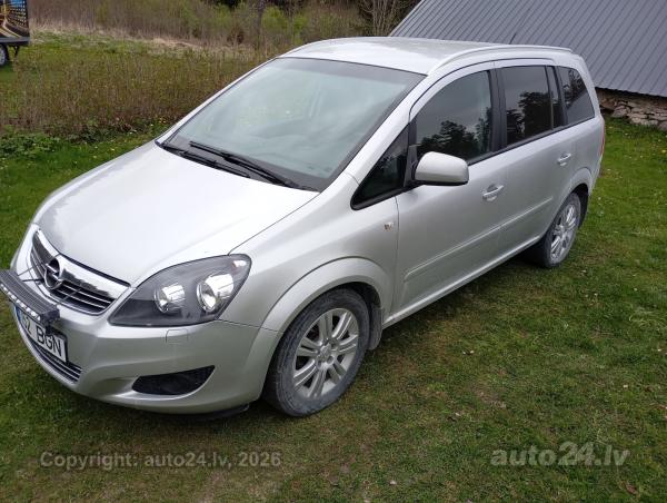 Grey Opel Zafira 2012 in Tallinn, with an engine capacity of 1.80 L and mileage of 201 thousand km for 1950 €, photo 2 on AUTOMOTO.COM.LV
