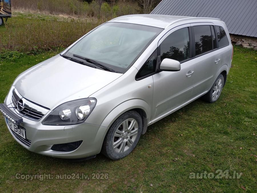 Pelēks Opel Zafira 2012 Tallina, ar dzinēja tilpumu 1.80 L un nobraukumu 201 tūkst. km par 1950 €, foto 3 vietnē AUTOMOTO.COM.LV