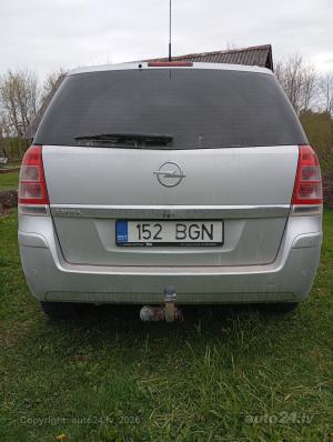 Pelēks Opel Zafira 2012 Tallina, ar dzinēja tilpumu 1.80 L un nobraukumu 201 tūkst. km par 1950 €, foto 7 vietnē AUTOMOTO.COM.LV