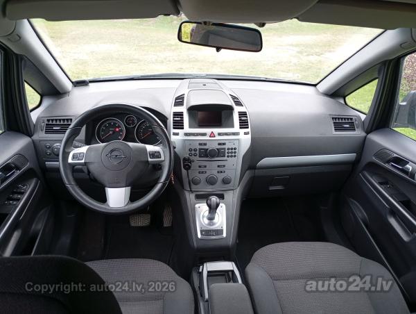 Grey Opel Zafira 2012 in Tallinn, with an engine capacity of 1.80 L and mileage of 201 thousand km for 1950 €, photo 7 on AUTOMOTO.COM.LV
