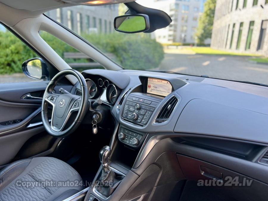 Pelēks Opel Zafira 2012 Tallina, ar dzinēja tilpumu 2.00 L un nobraukumu 181 tūkst. km par 6199 €, foto 14 vietnē AUTOMOTO.COM.LV