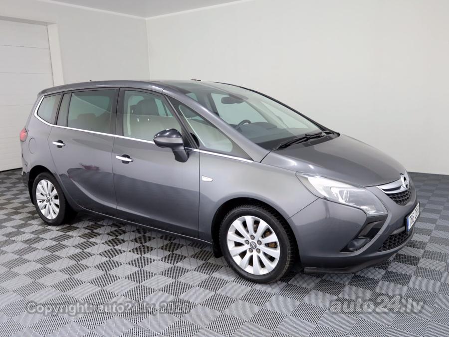 Grey Opel Zafira 2012 in Tallinn, with an engine capacity of 1.60 L and mileage of 219 thousand km for 3499 €, photo 1 on AUTOMOTO.COM.LV