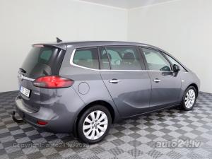 Grey Opel Zafira 2012 in Tallinn, with an engine capacity of 1.60 L and mileage of 219 thousand km for 3499 €, photo 4 on AUTOMOTO.COM.LV