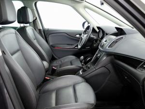 Pelēks Opel Zafira 2012 Tallina, ar dzinēja tilpumu 1.60 L un nobraukumu 219 tūkst. km par 3499 €, foto 7 vietnē AUTOMOTO.COM.LV