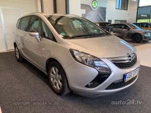 Pelēks Opel Zafira 2015 Rakvere, ar dzinēja tilpumu 1.60 L un nobraukumu 228 tūkst. km par 3800 €, foto 3 vietnē AUTOMOTO.COM.LV