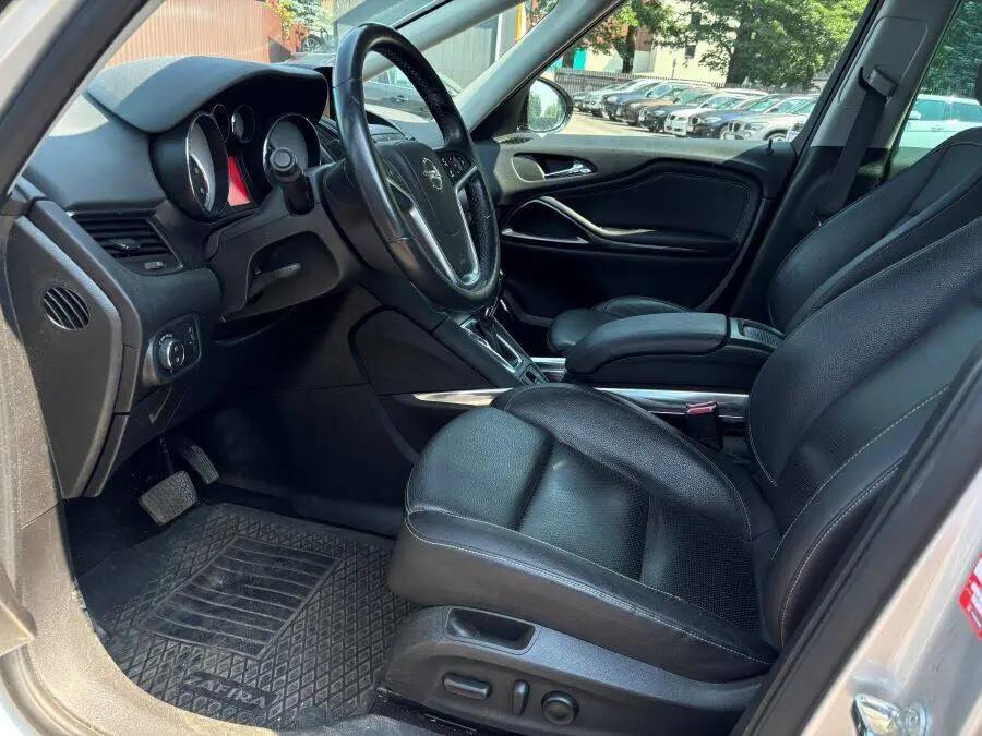 Pelēks Opel Zafira 2015 Rīga, ar dzinēja tilpumu 2.00 L un nobraukumu 212 tūkst. km par 5950 €, foto 8 vietnē AUTOMOTO.COM.LV
