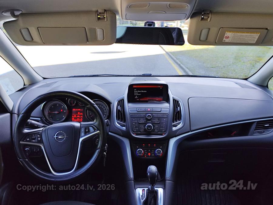 Grey Opel Zafira 2015 in Parnu, with an engine capacity of 2.00 L and mileage of 193 thousand km for 5700 €, photo 11 on AUTOMOTO.COM.LV
