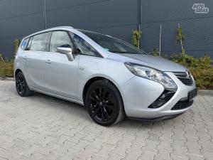 Grey Opel Zafira 2015 in Vilnius, with an engine capacity of 2.00 L and mileage of 200 thousand km for 6400 €, photo 8 on AUTOMOTO.COM.LV
