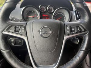 Grey Opel Zafira 2015 in Vilnius, with an engine capacity of 2.00 L and mileage of 200 thousand km for 6400 €, photo 19 on AUTOMOTO.COM.LV