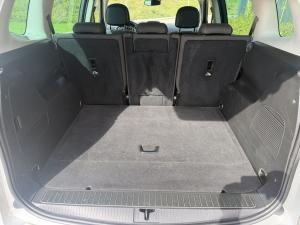 Grey Opel Zafira 2015 in Vilnius, with an engine capacity of 2.00 L and mileage of 200 thousand km for 6400 €, photo 28 on AUTOMOTO.COM.LV