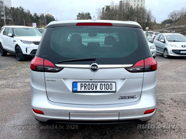 Grey Opel Zafira 2018 in Tallinn, with an engine capacity of 1.60 L and mileage of 166 thousand km for 9999 €, photo 6 on AUTOMOTO.COM.LV