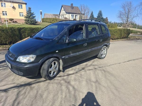 Opel Zafira 2002 in Telschi, with an engine capacity of 2.20 L and mileage of 250 thousand km for 700 €, photo 1 on AUTOMOTO.COM.LV