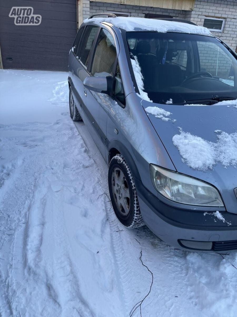 Opel Zafira 2003 Skuodas, ar dzinēja tilpumu 2.00 L un nobraukumu 200 tūkst. km par 350 €, foto 3 vietnē AUTOMOTO.COM.LV