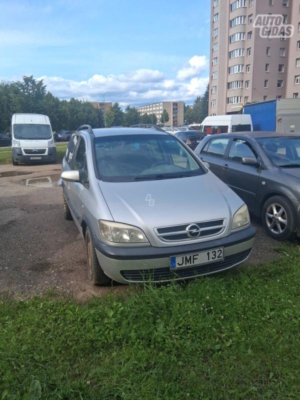 Opel Zafira 2003 in Panevezys, with an engine capacity of 2.20 L and mileage of 400 thousand km for 440 €, photo 1 on AUTOMOTO.COM.LV