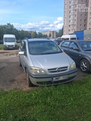 Opel Zafira 2003 Panevēža, ar dzinēja tilpumu 2.20 L un nobraukumu 400 tūkst. km par 440 €, foto  vietnē AUTOMOTO.COM.LV