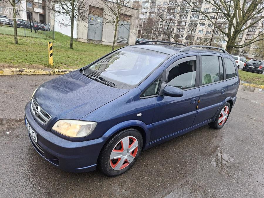 Opel Zafira 2004 in Vilnius, with an engine capacity of 2.20 L and mileage of 303 thousand km for 777 €, photo 1 on AUTOMOTO.COM.LV