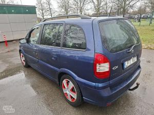 Opel Zafira 2004 in Vilnius, with an engine capacity of 2.20 L and mileage of 303 thousand km for 777 €, photo 7 on AUTOMOTO.COM.LV