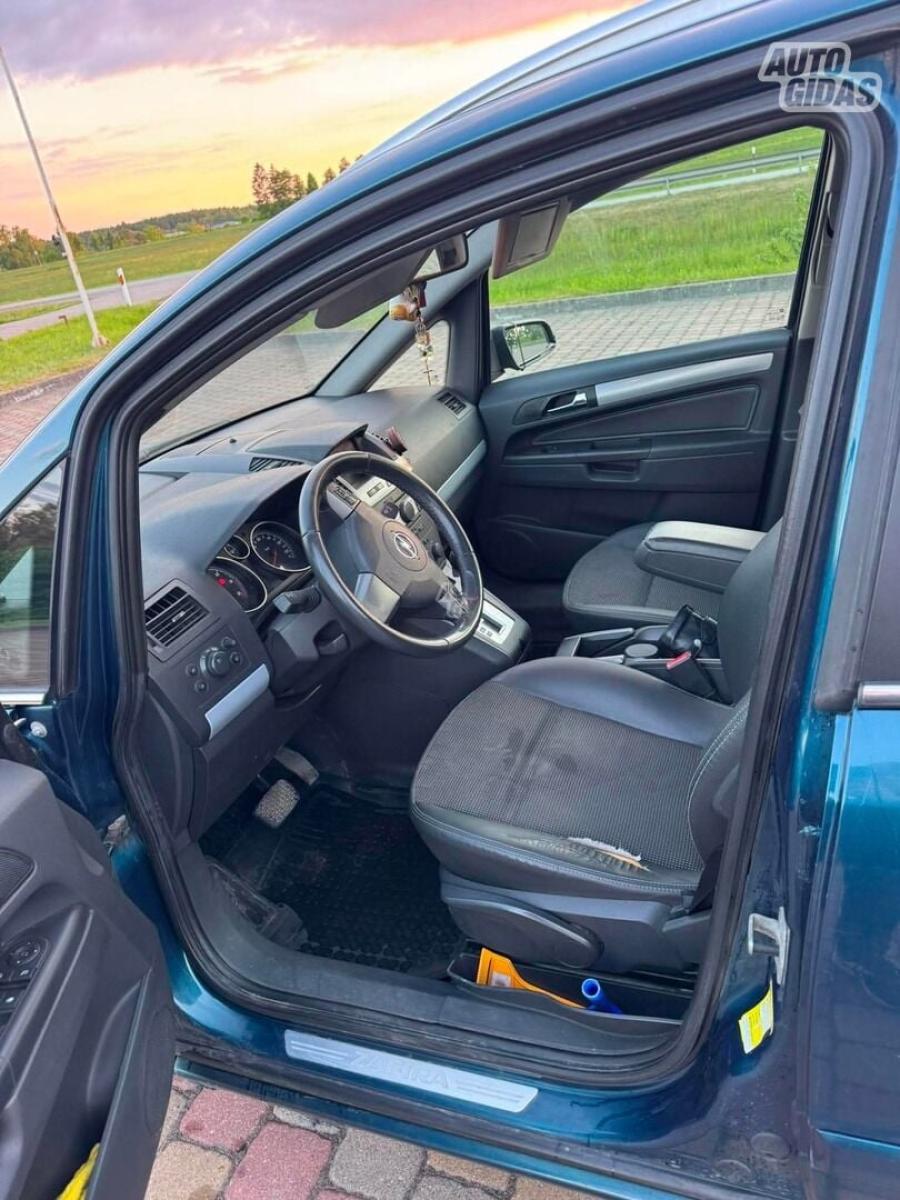 Opel Zafira 2007 in Klaipeda, with an engine capacity of 1.90 L and mileage of 321 thousand km for 1850 €, photo 4 on AUTOMOTO.COM.LV