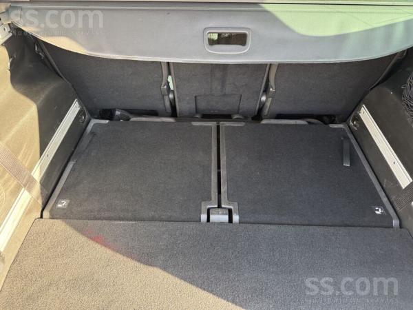 Opel Zafira 2017 in Saldus, with an engine capacity of 1.60 L and mileage of 272 thousand km for 7590 €, photo 10 on AUTOMOTO.COM.LV